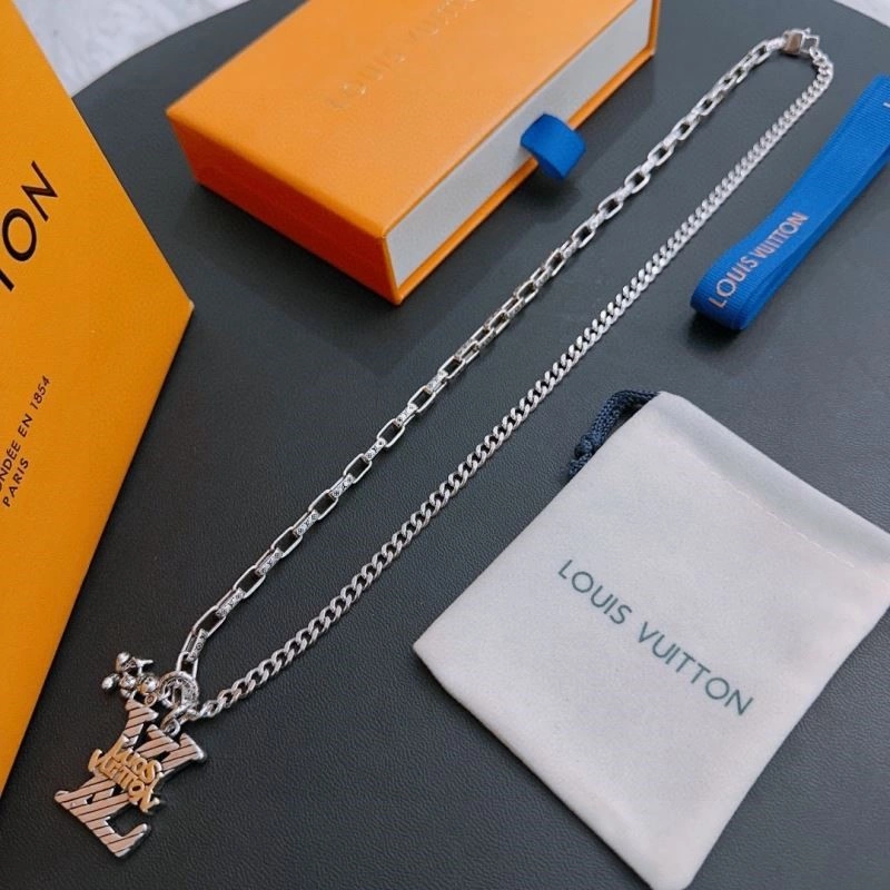 High accuracy Louis Vuitton Necklaces