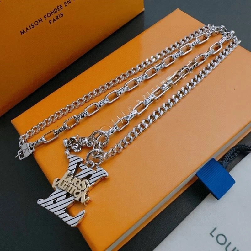 High accuracy Louis Vuitton Necklaces