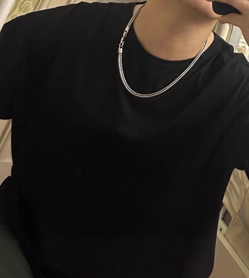 Factory-made Louis Vuitton Necklaces