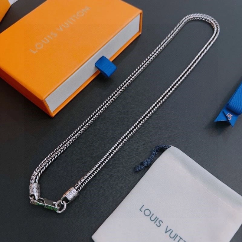Factory-made Louis Vuitton Necklaces