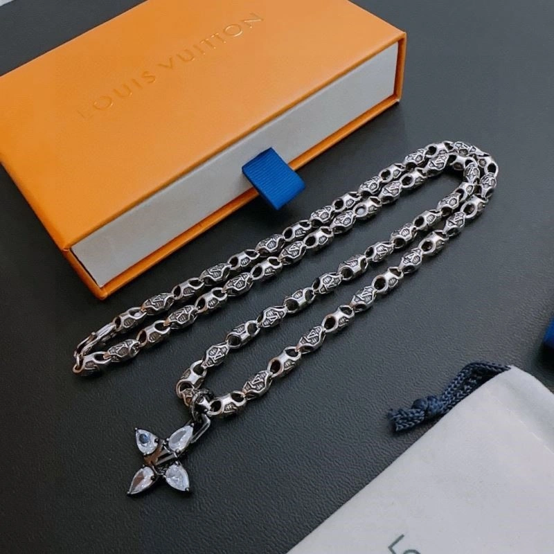 Inexpensive Louis Vuitton Necklaces