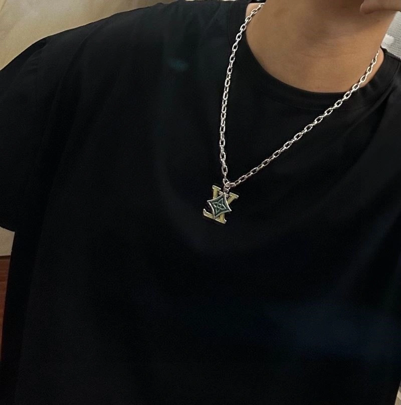 Indistinguishable Louis Vuitton Necklaces
