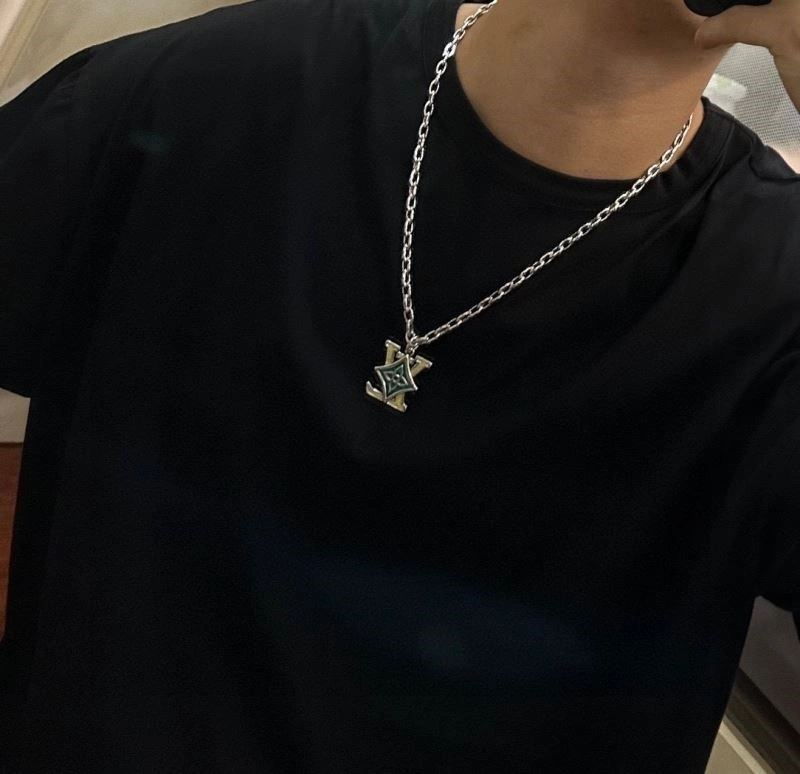 Indistinguishable Louis Vuitton Necklaces
