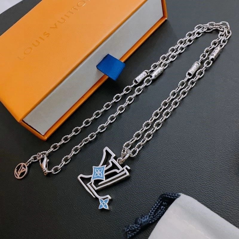 Value-priced Louis Vuitton Necklaces