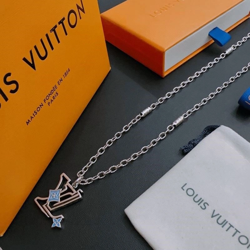 Value-priced Louis Vuitton Necklaces