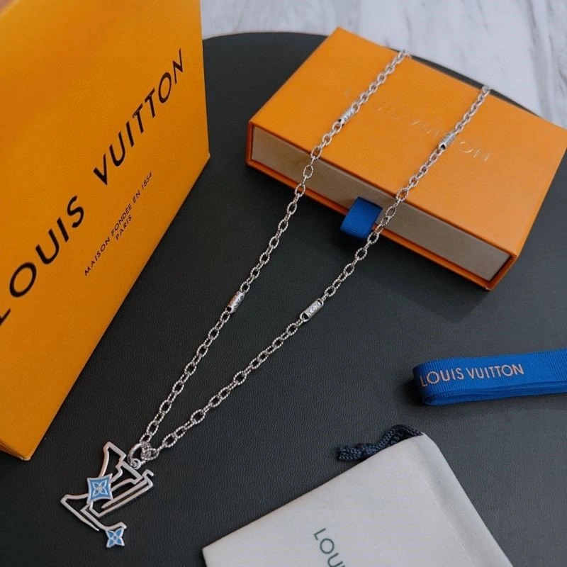 Value-priced Louis Vuitton Necklaces