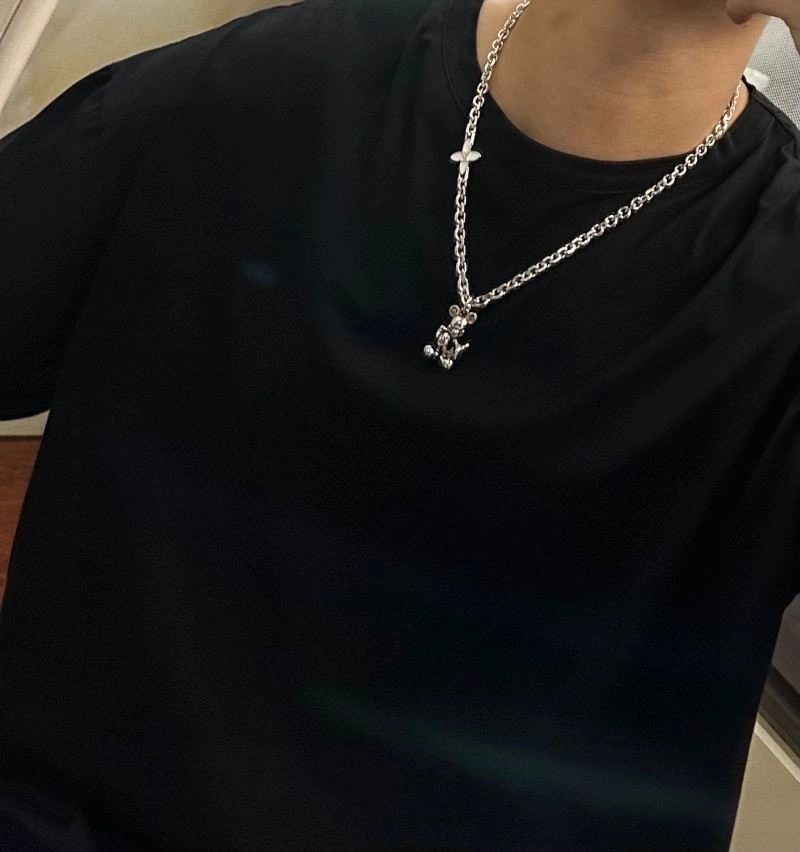 Legit Louis Vuitton Necklaces