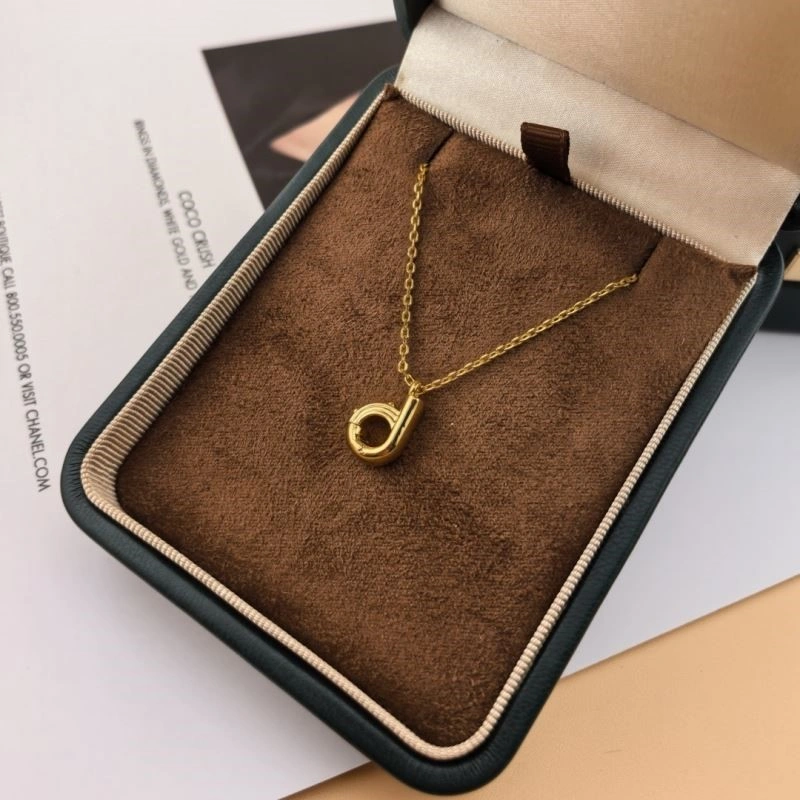 Accurate model Louis Vuitton Necklaces