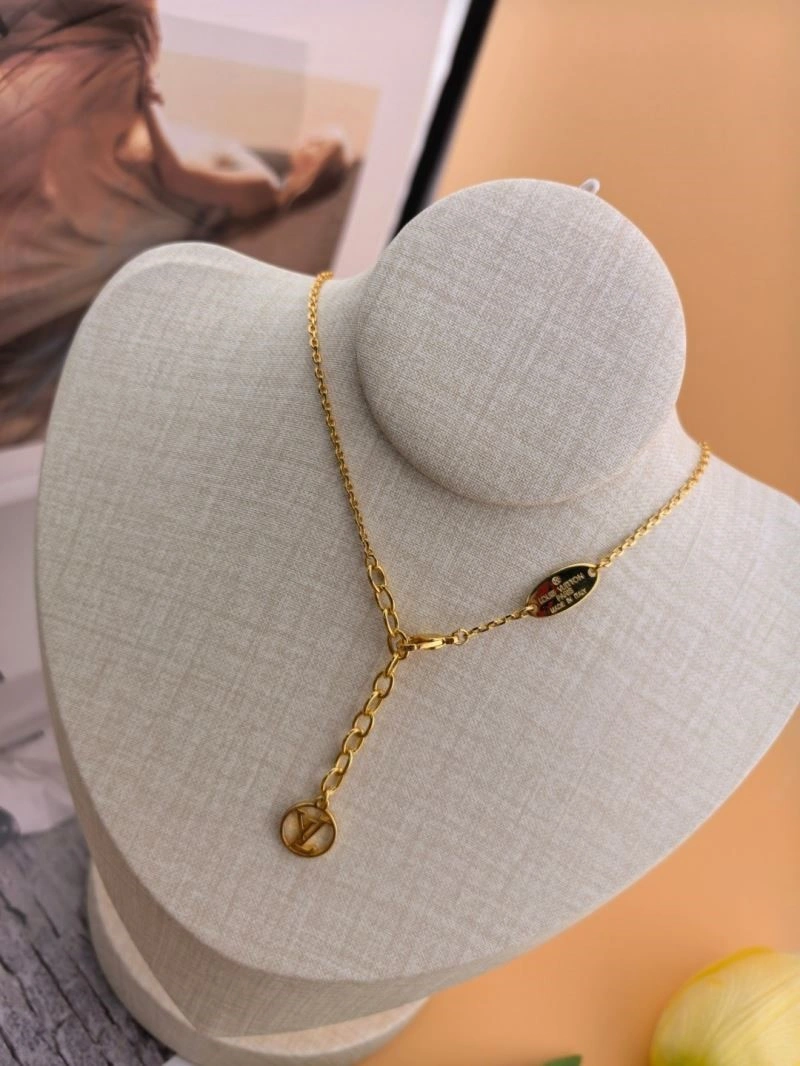Accurate model Louis Vuitton Necklaces