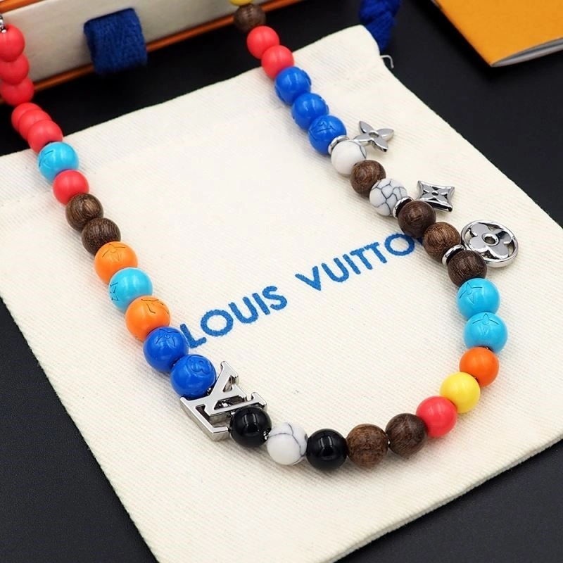 Bargain Louis Vuitton Necklaces