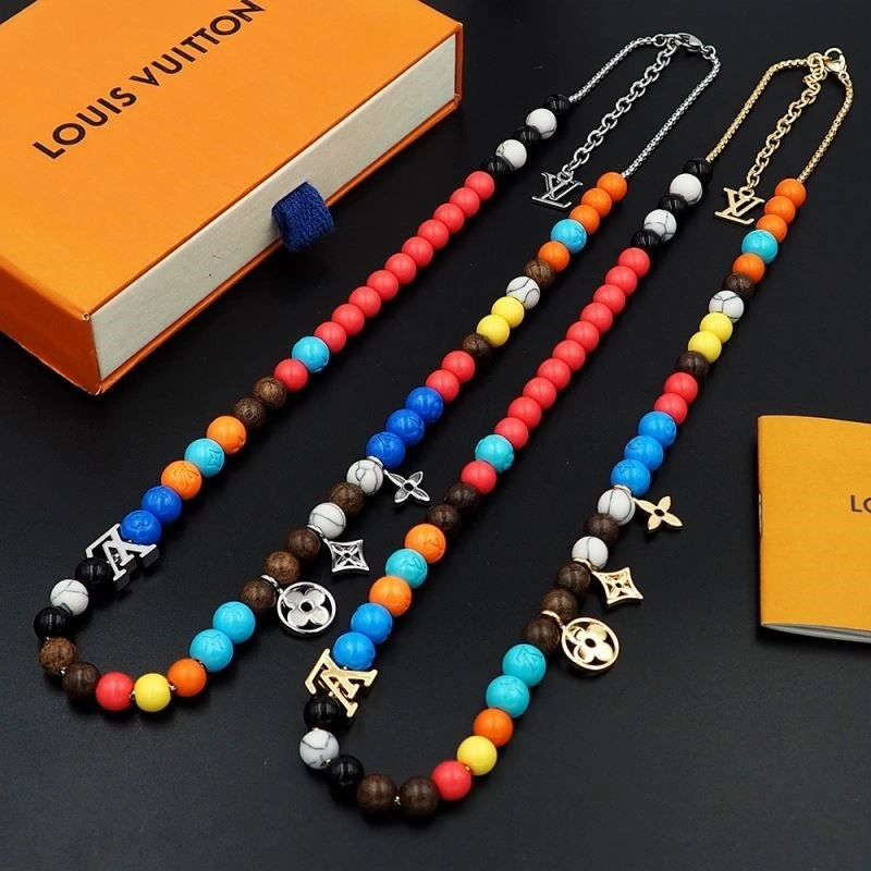 Bargain Louis Vuitton Necklaces