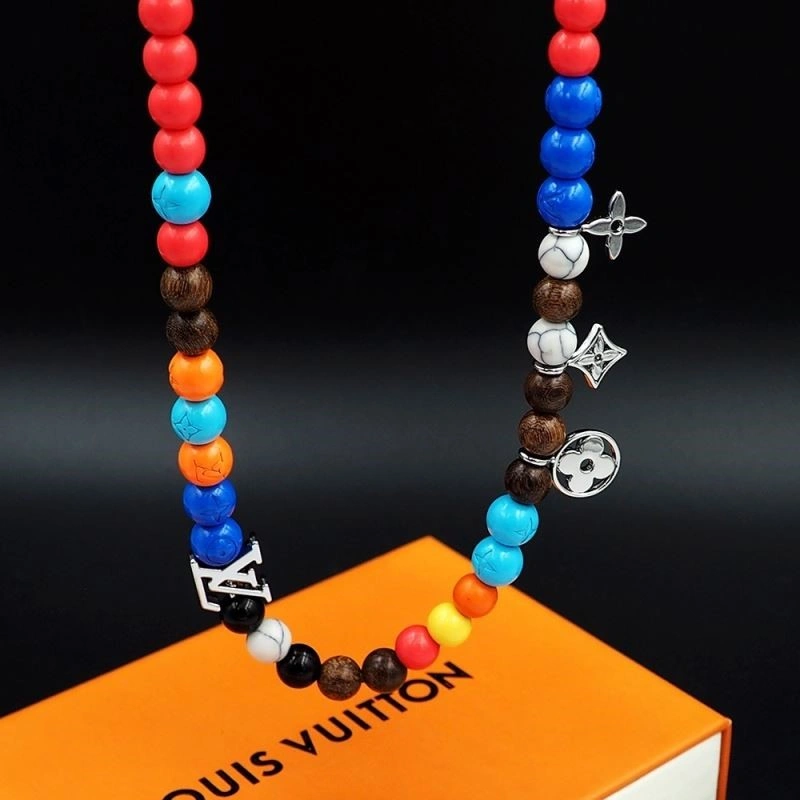 Bargain Louis Vuitton Necklaces