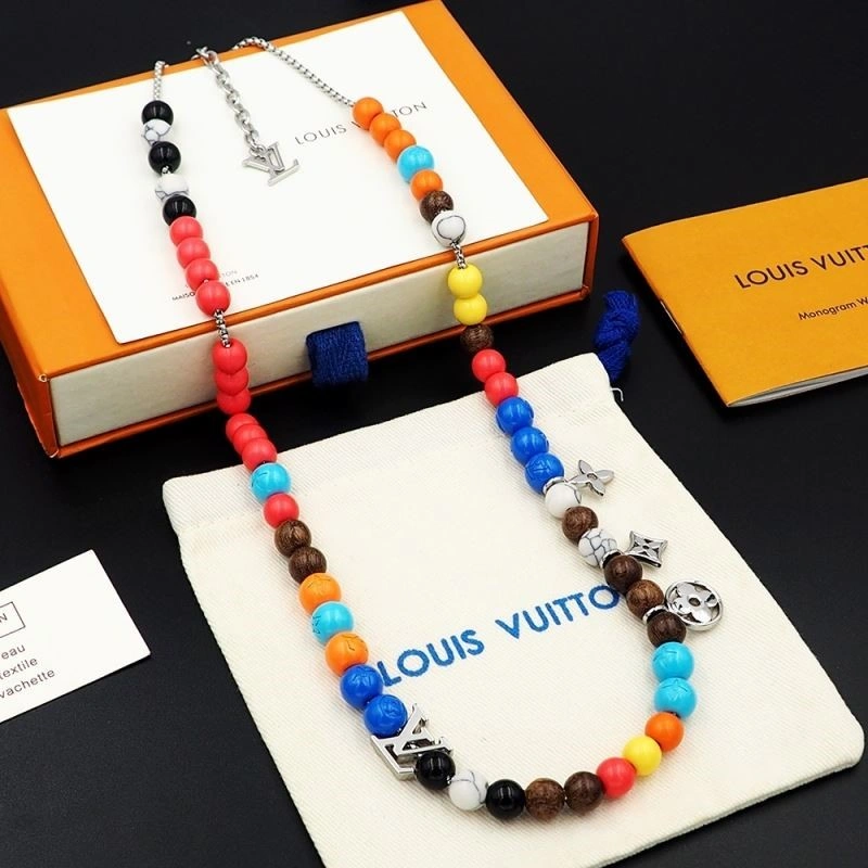 Bargain Louis Vuitton Necklaces