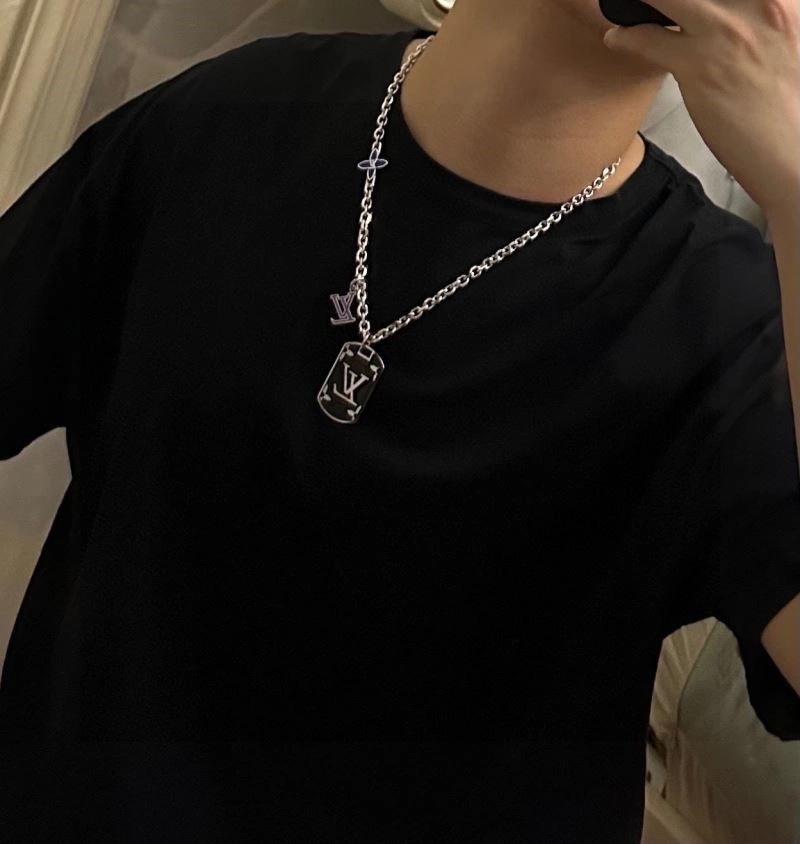 Low-cost Louis Vuitton Necklaces