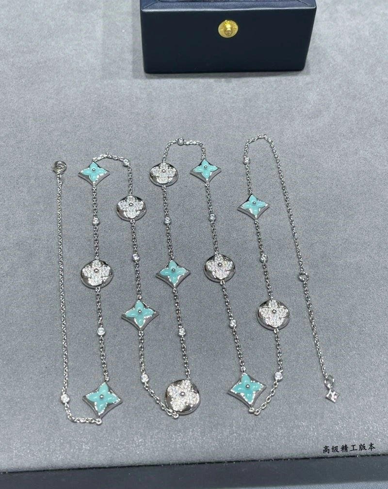 Inexpensive Louis Vuitton Necklaces