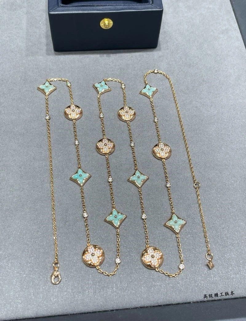 Inexpensive Louis Vuitton Necklaces