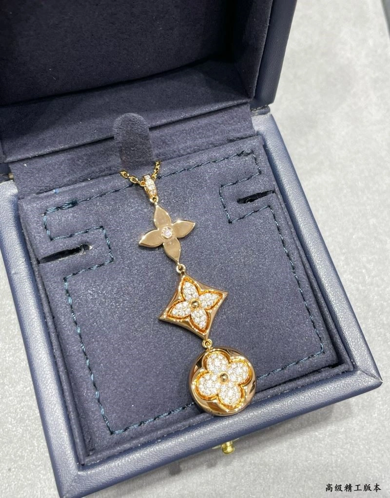 Official Louis Vuitton Necklaces
