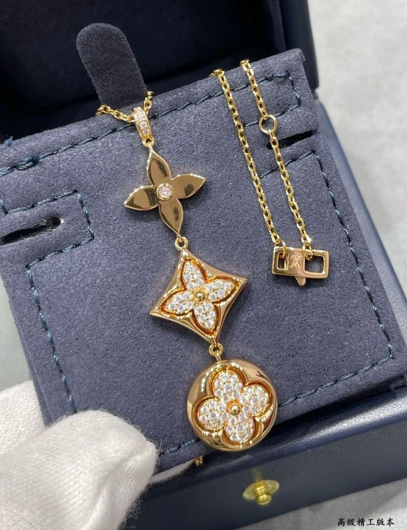 Official Louis Vuitton Necklaces