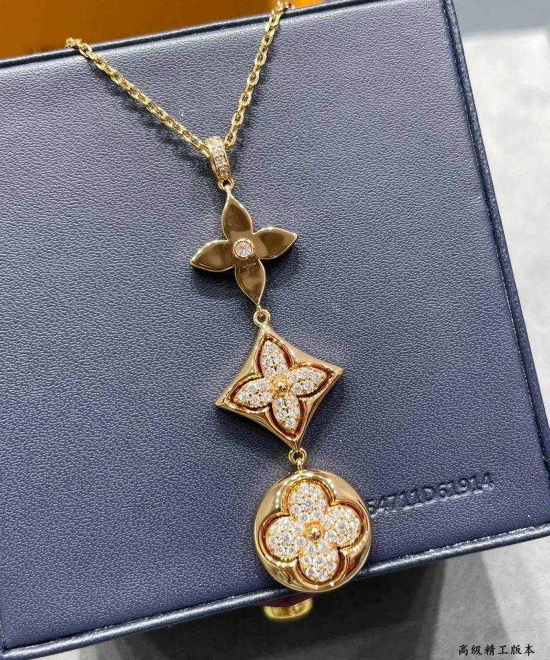 Official Louis Vuitton Necklaces
