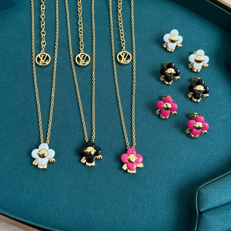 Cut-rate Louis Vuitton Necklaces