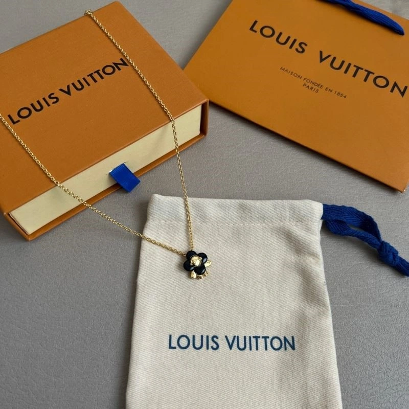 Cut-rate Louis Vuitton Necklaces