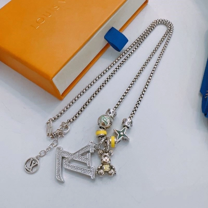 Top mirror Louis Vuitton Necklaces