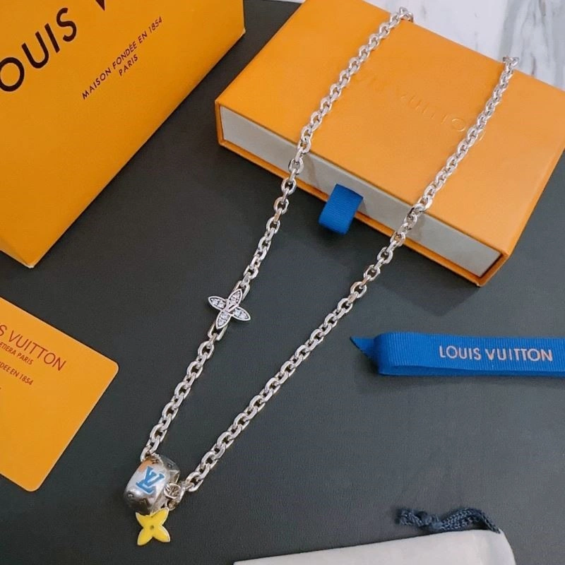 Low-cost Louis Vuitton Necklaces
