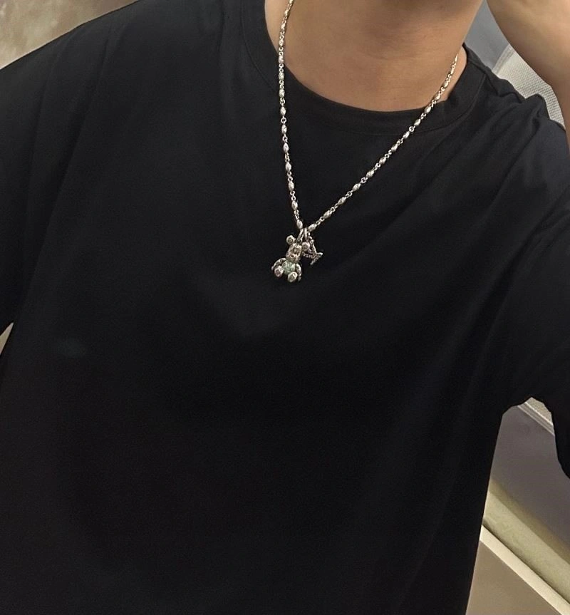 Low-cost Louis Vuitton Necklaces