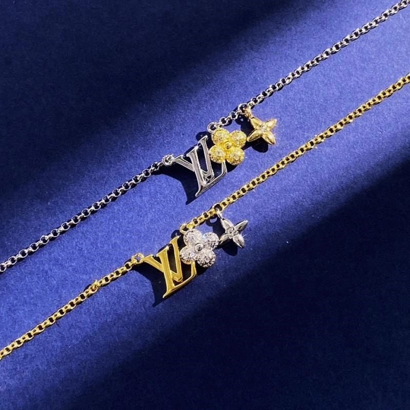 Value-priced Louis Vuitton Necklaces