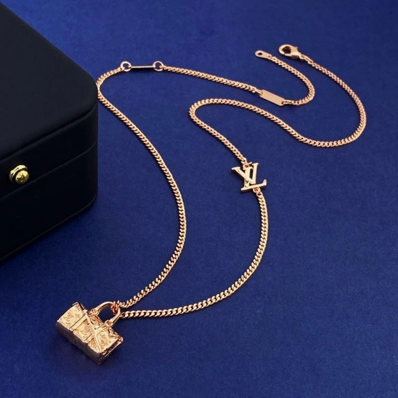 Inexpensive Louis Vuitton Necklaces
