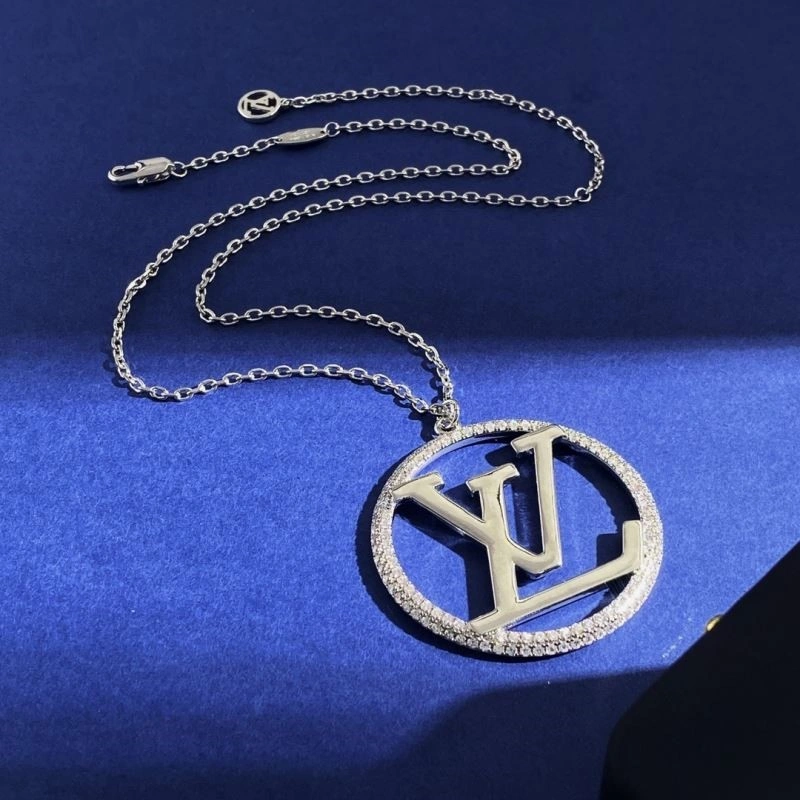 Official Louis Vuitton Necklaces