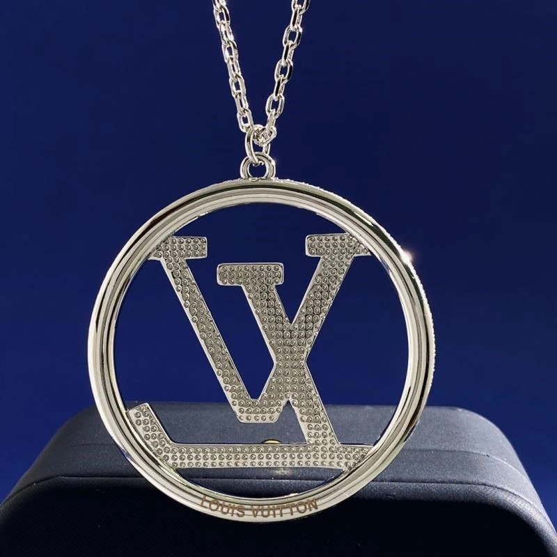 Official Louis Vuitton Necklaces