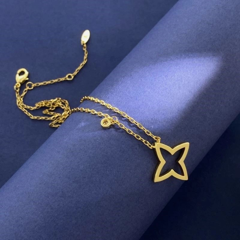 Discounted Louis Vuitton Necklaces
