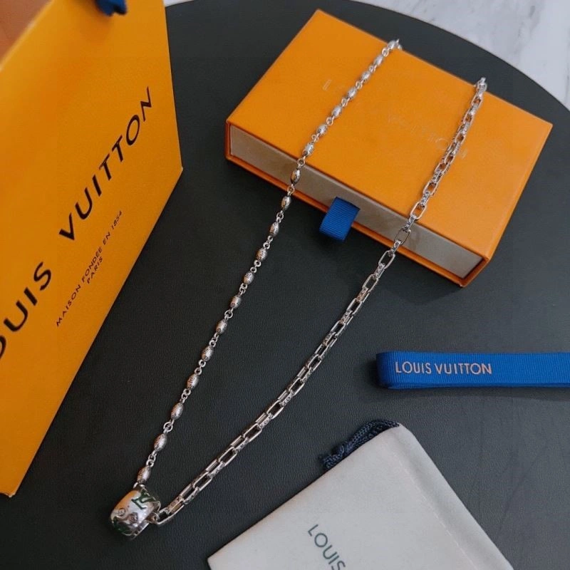 Top match Louis Vuitton Necklaces