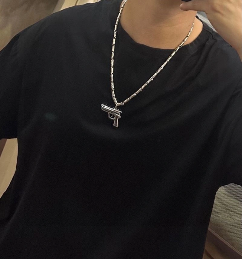 Budget-friendly Louis Vuitton Necklaces