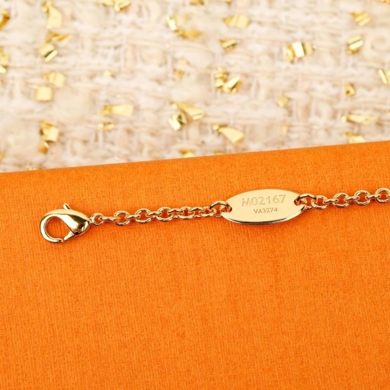 Top match Louis Vuitton Necklaces