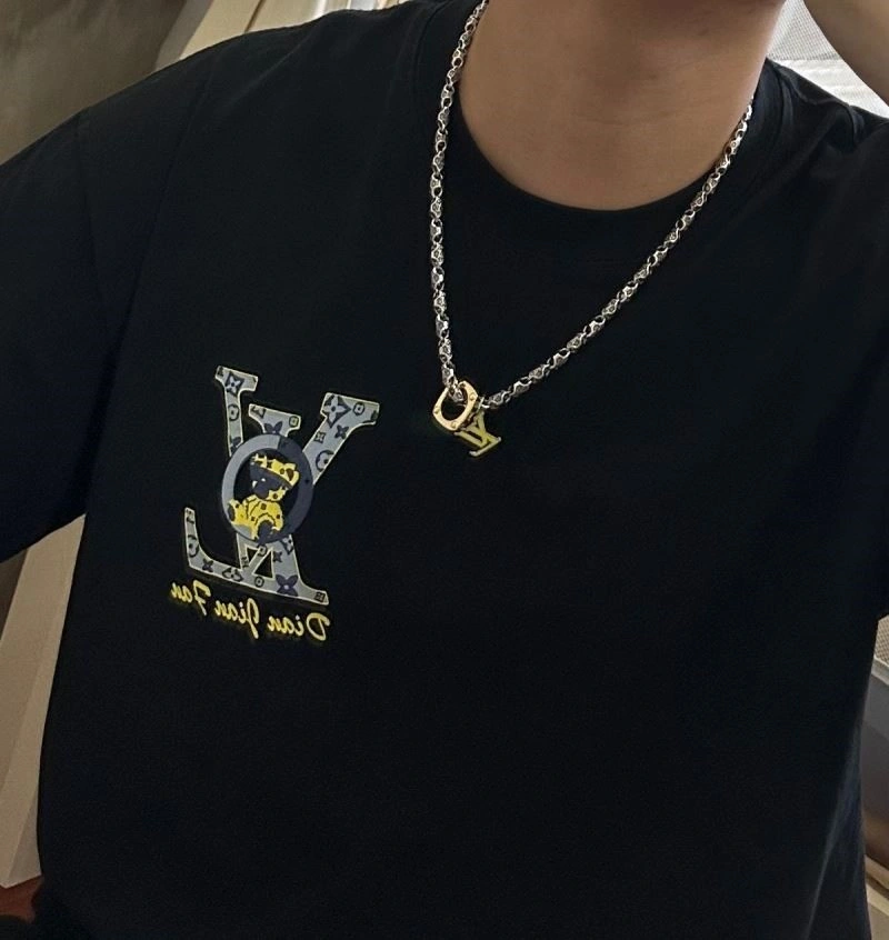 Affordable Louis Vuitton Necklaces