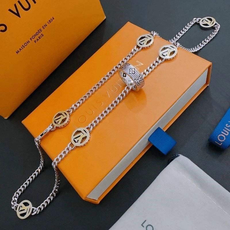 Genuine Louis Vuitton Necklaces