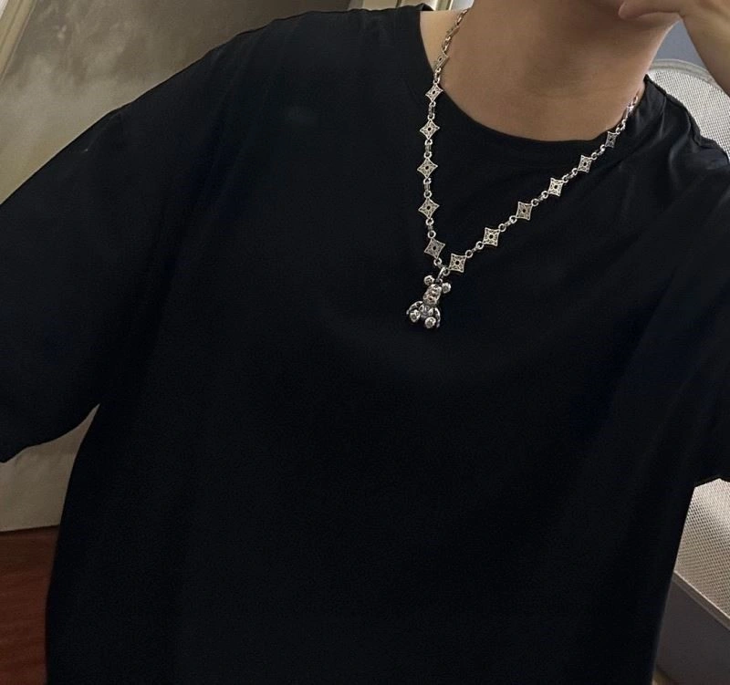 Economical Louis Vuitton Necklaces