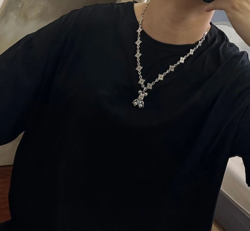 Economical Louis Vuitton Necklaces