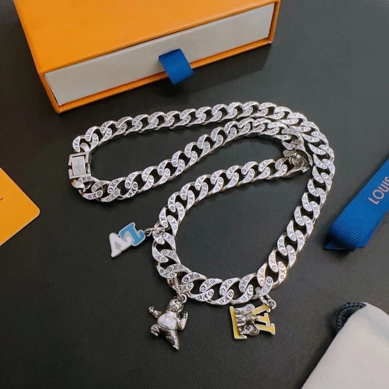 Exact replica Louis Vuitton Necklaces