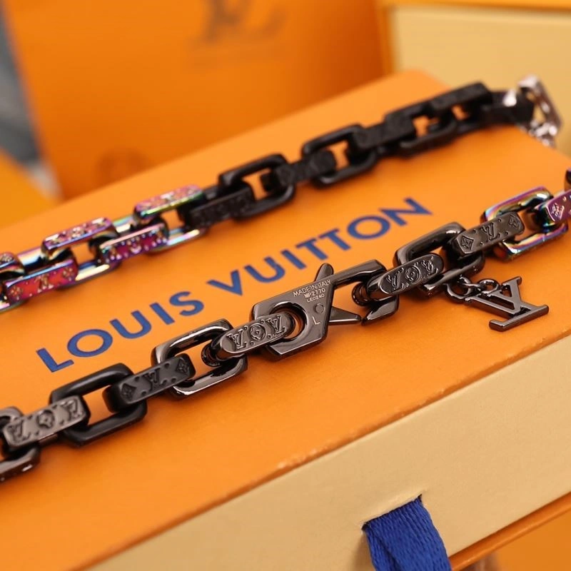 Cut-rate Louis Vuitton Necklaces