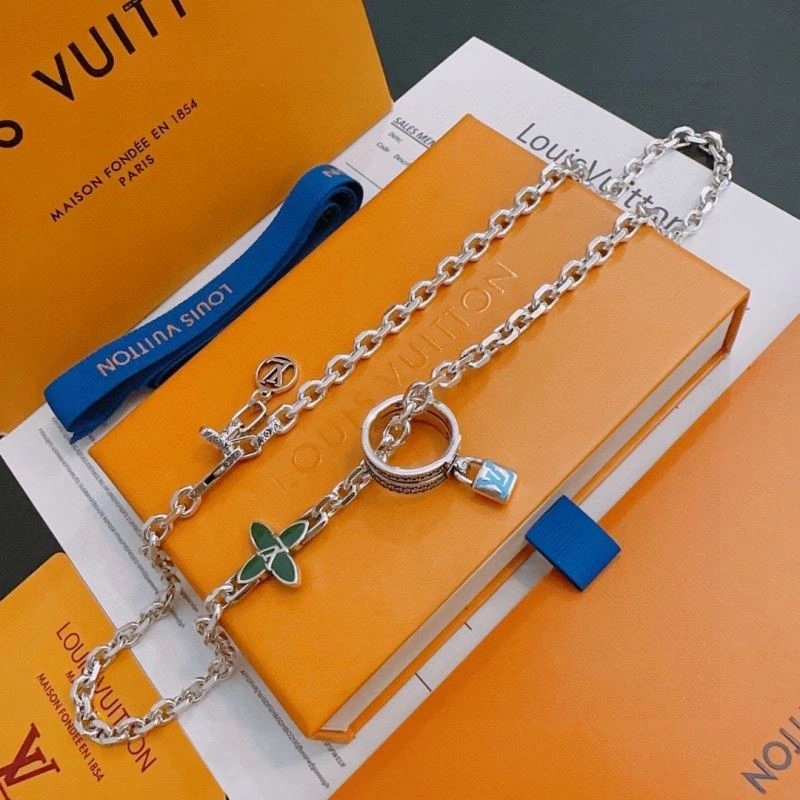 Exact replica Louis Vuitton Necklaces