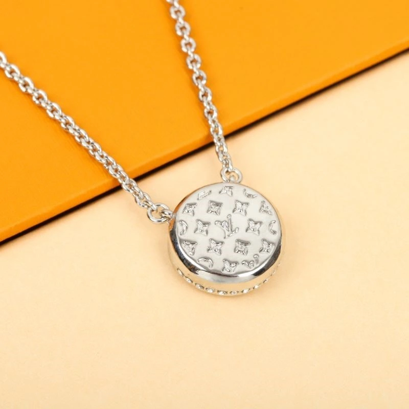 High fidelity Louis Vuitton Necklaces