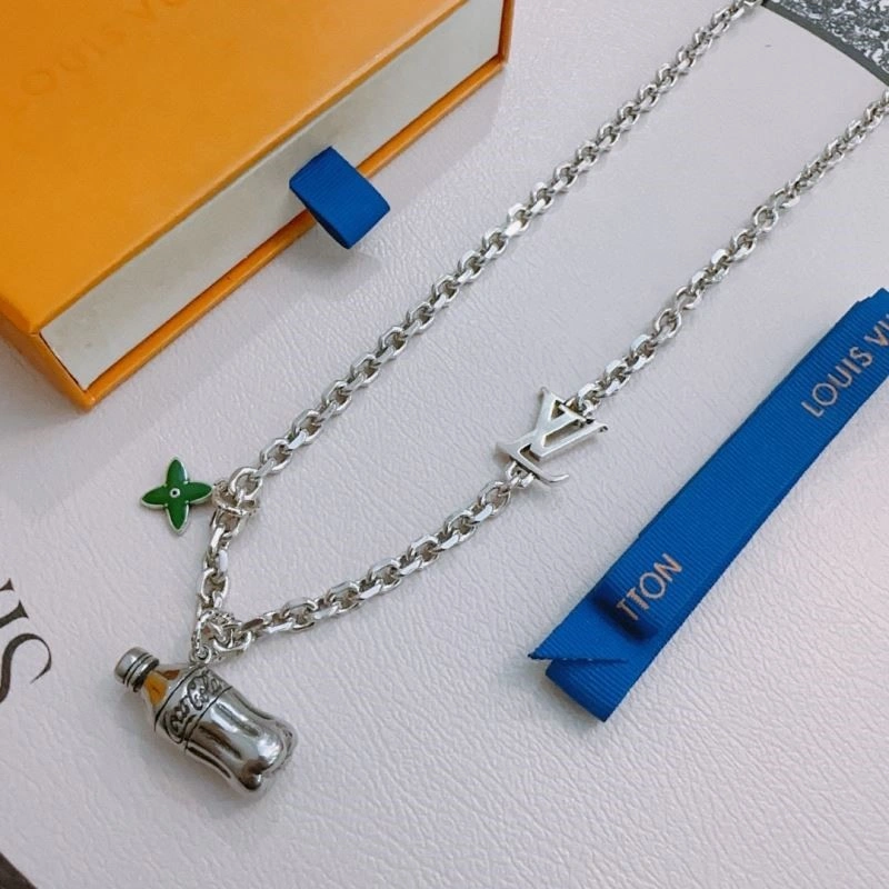 Inexpensive Louis Vuitton Necklaces