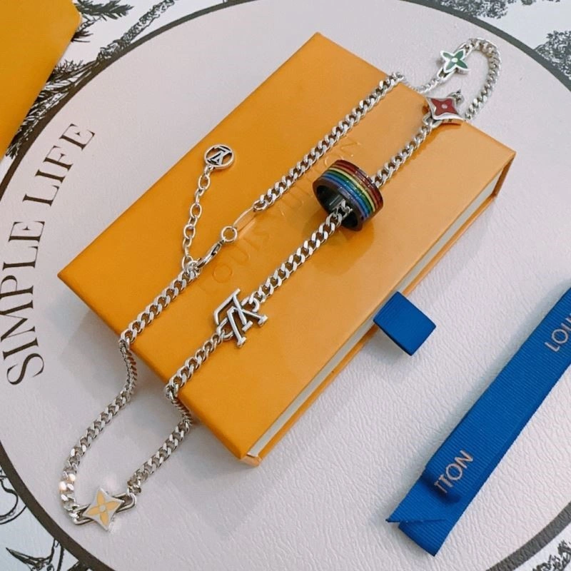 Affordable Louis Vuitton Necklaces