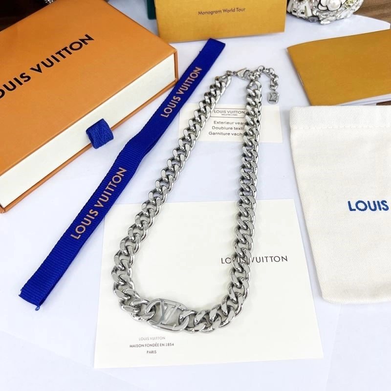 Cut-rate Louis Vuitton Necklaces