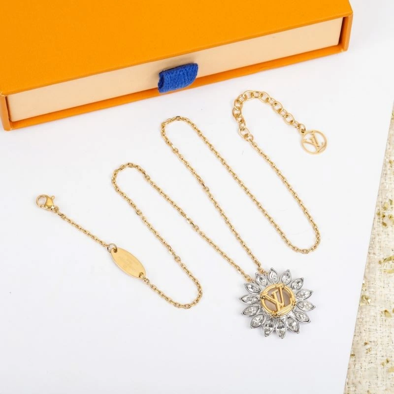 Official Louis Vuitton Necklaces