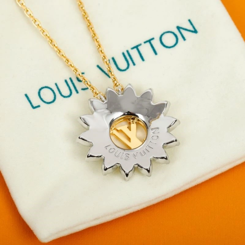 Official Louis Vuitton Necklaces