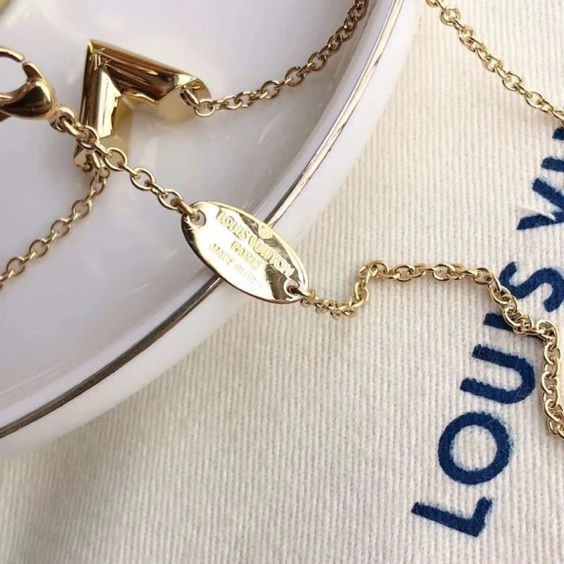 Louis Vuitton Necklaces
